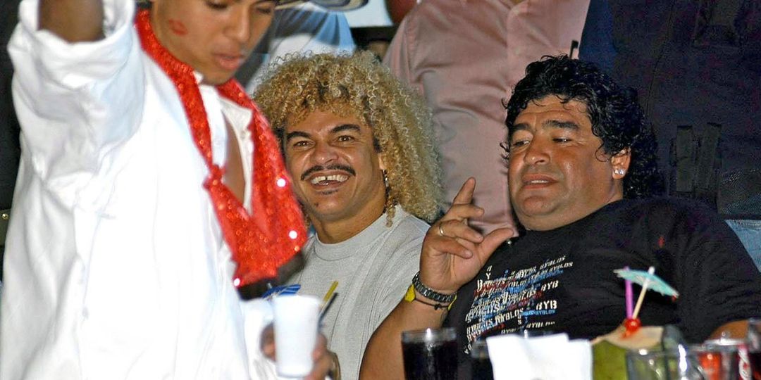 Maradona Pablo Escobar fiesta y partido en Medellín en cárcel - Canal 1