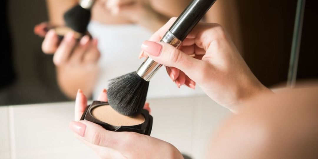 Diferencias: Polvo compacto vs. polvo traslúcido - Canal 1