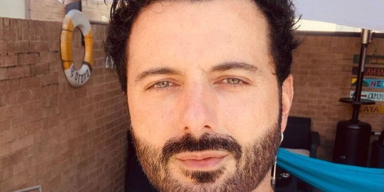 El actor Mario Espitia se realizó implante de cabello - Canal 1