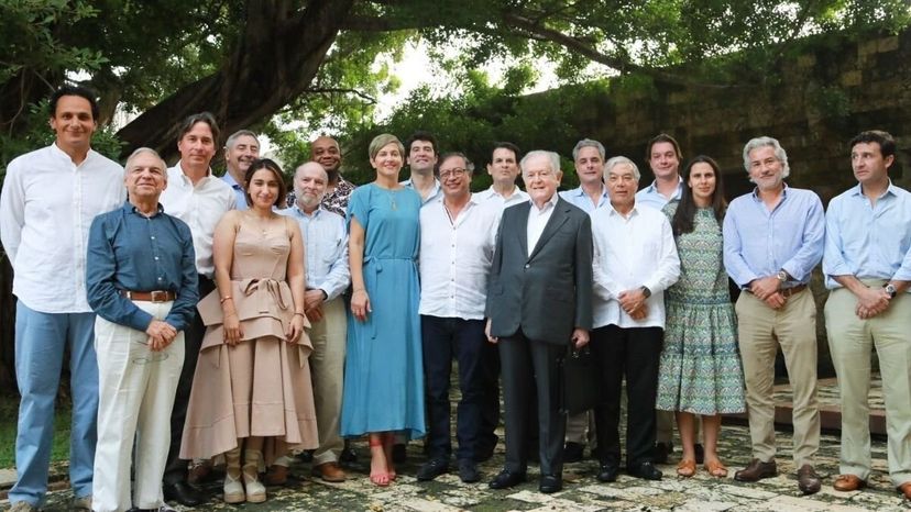 ¿Quiénes son los 'cacaos' con los que Gustavo Petro se fotografió ...