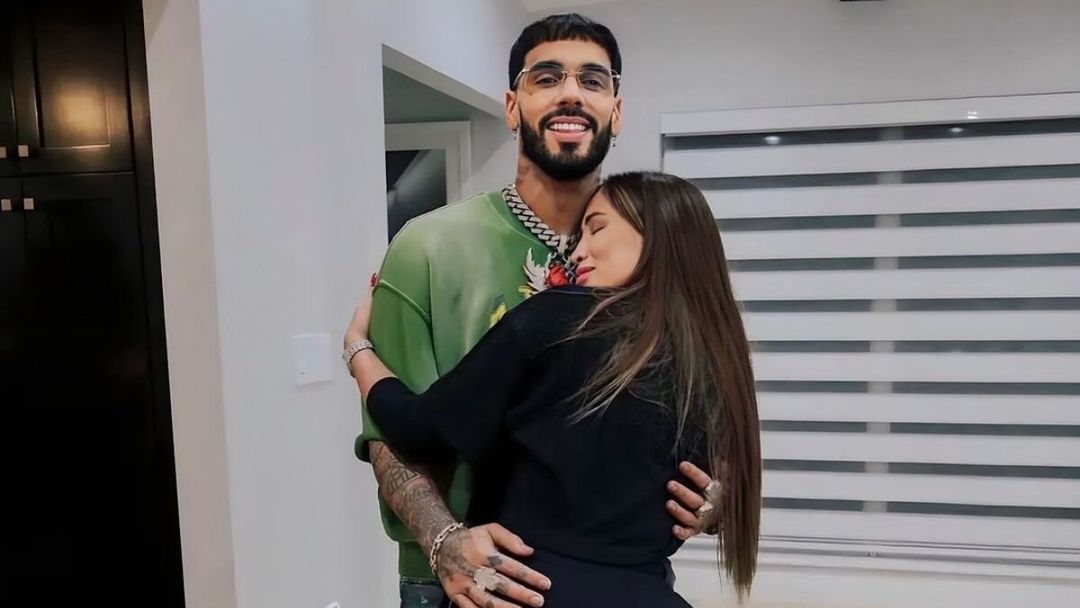 Anuel AA le dio tremendo regalo a su novia, pero muy similar al que le ...