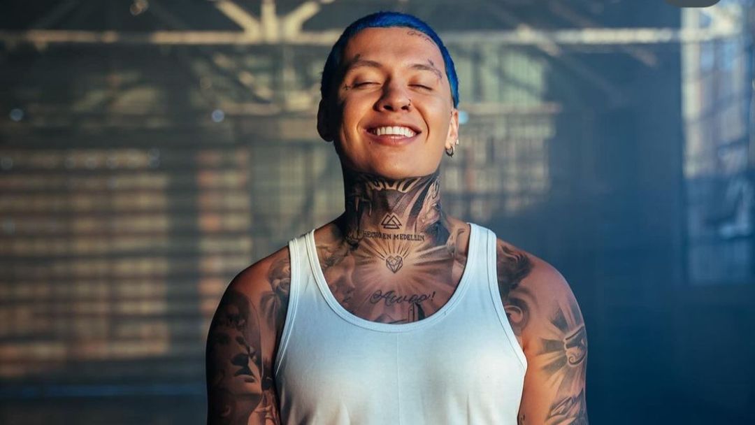 Blessd sorprendió con la noticia de que adquirió un equipo de fútbol ...